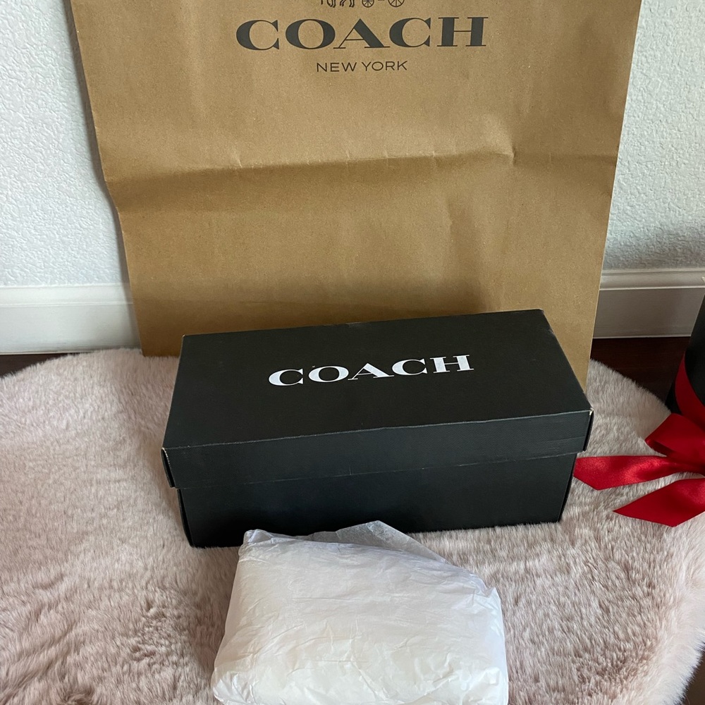 Coach Empty Shoes Box With Tissue Paper And Large Pap… - Gem